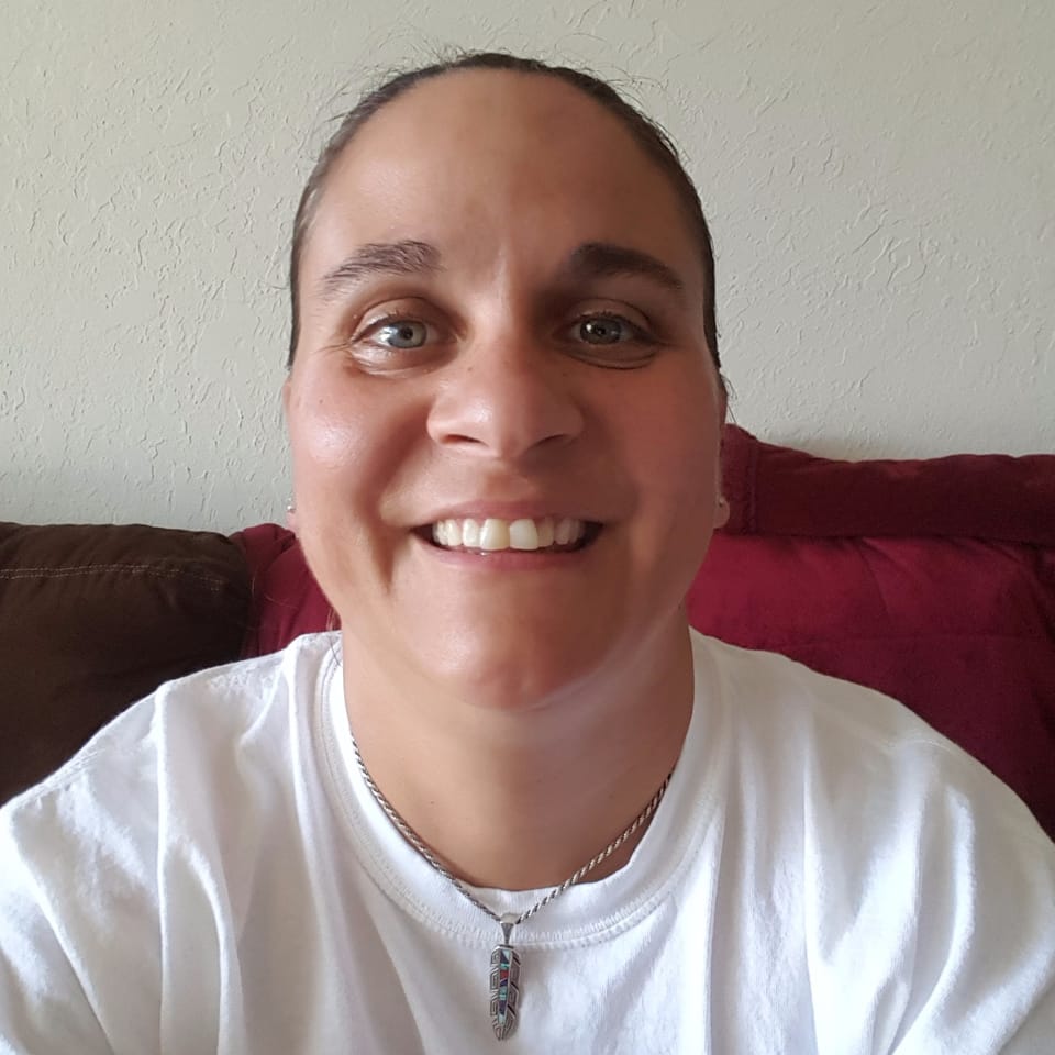 Book Services in Saint Paul, MN with Alice P (ALICE24340)