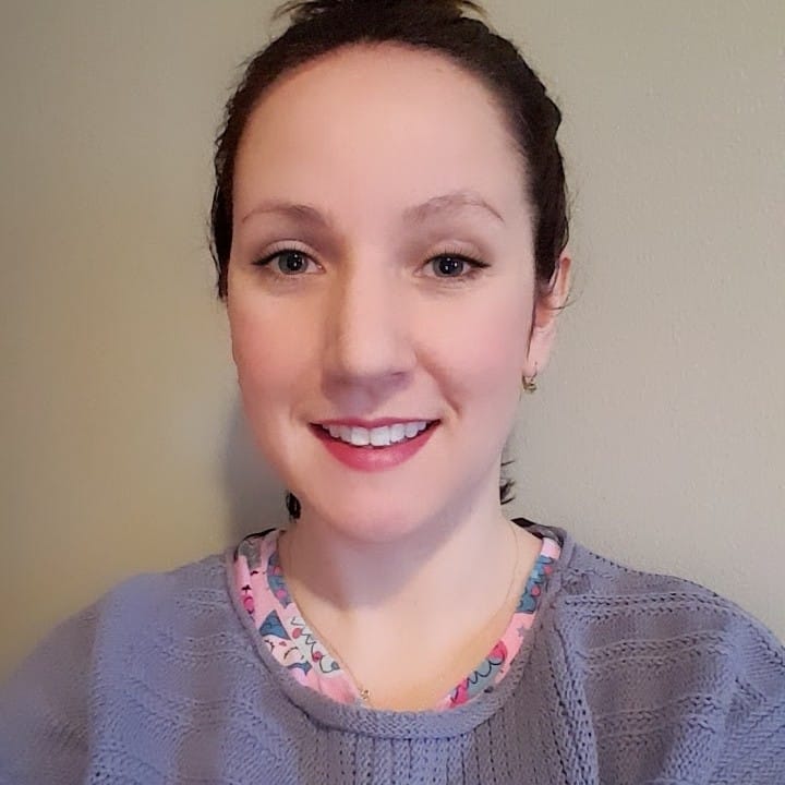 Book Services in Truckee, CA with Alexis S (ALEXIS03445)