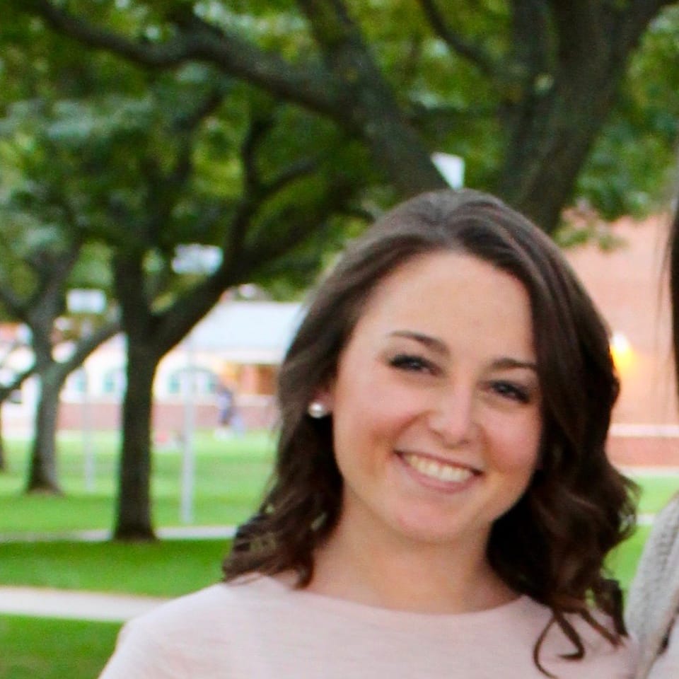 Book Services in Chicago, IL with Meghan R (MEGHAN89745)