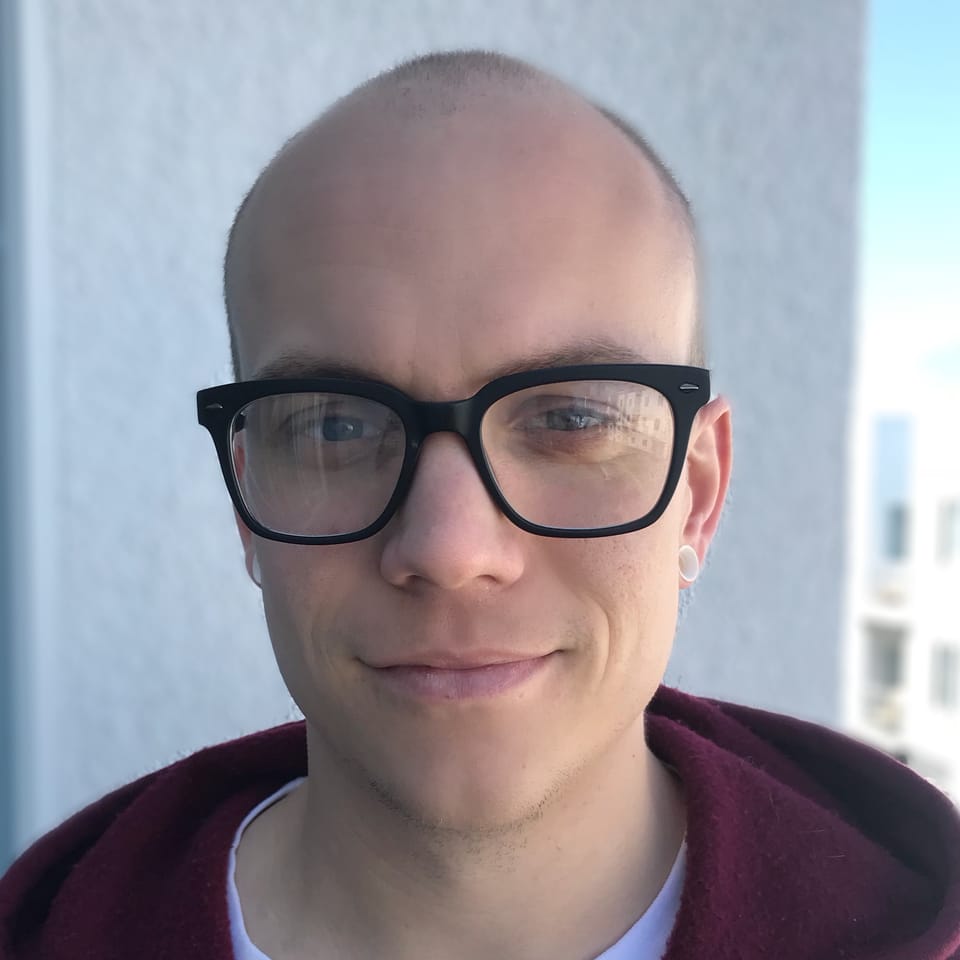 Book Services in Aston, PA with Vern D (VERN29984)