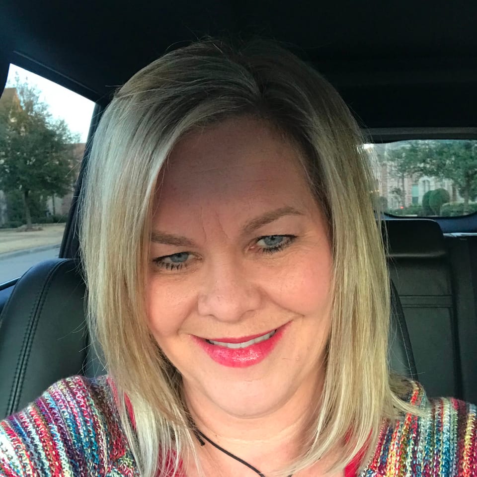 Book Services in Frisco, TX with Tara B (TARA97936)