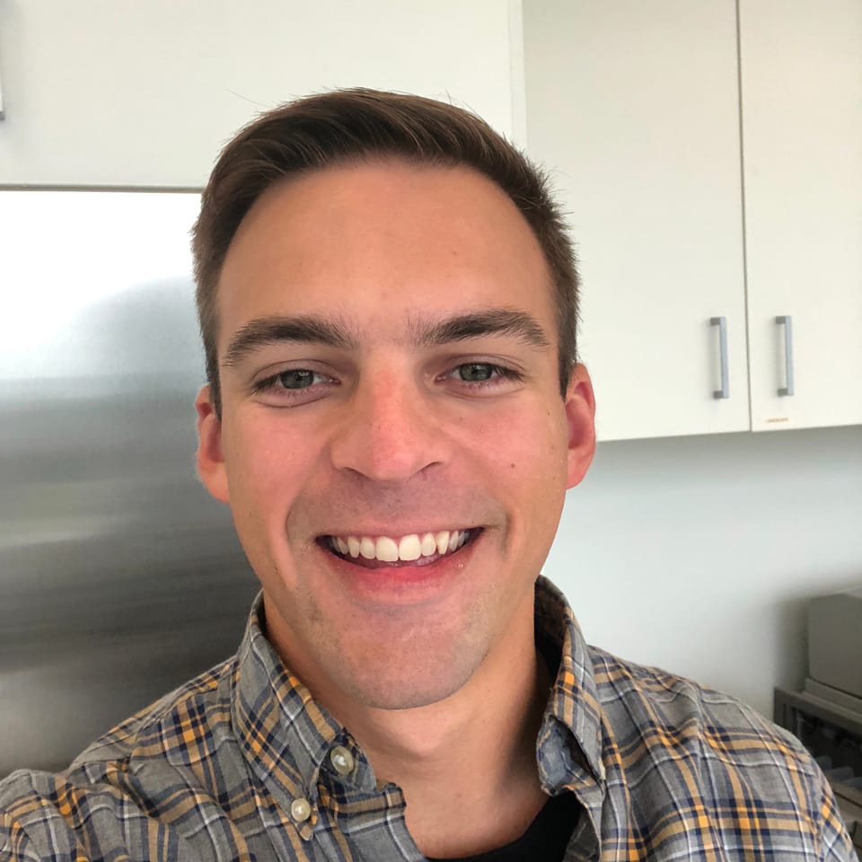 Book Services in Minneapolis, MN with Jared P (JARED43995)