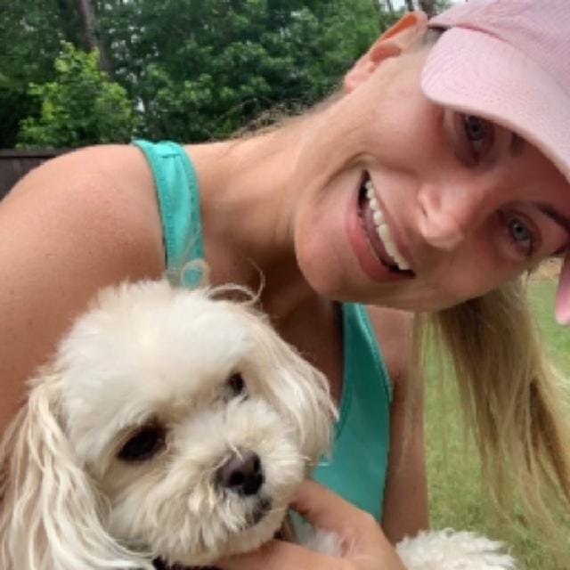 Book Services in Woodstock, GA with Renee E (RENEE42806)