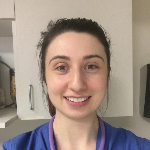 Book Services in Federal Way, WA with Lacey R (LACEY03410)