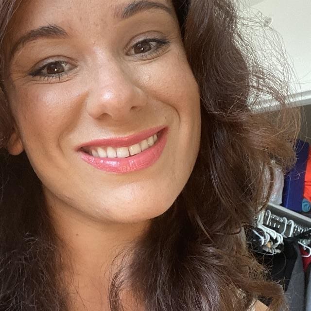 Book Services in Jersey City, NJ with Genny D (GENNY02844)