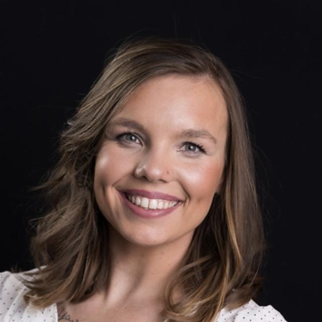 Book Services in Farmington, UT with Jessica T (JESSICA10305)