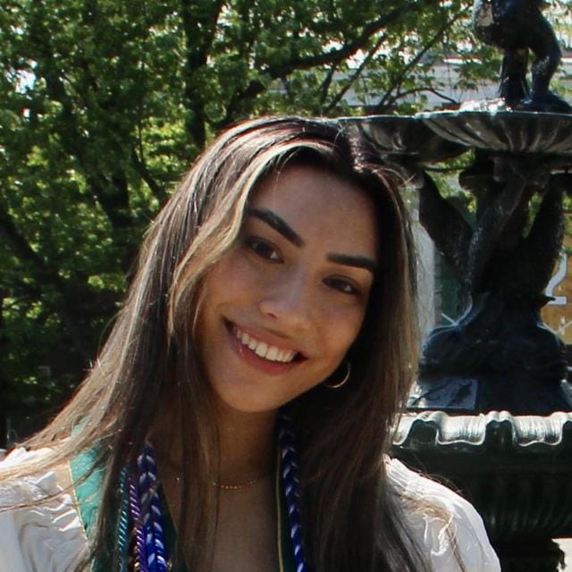 Book Services in West Kingston, RI with Isabelle F (ISABELLE83053)