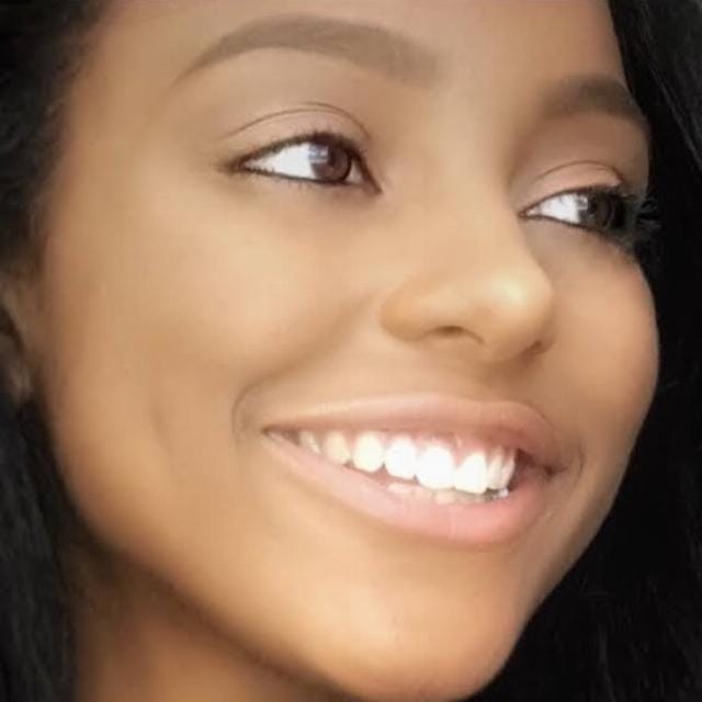 Book Services in Bowling Green, OH with Chiann B (CHIANN98430)