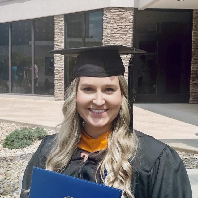 Book Services in Richmond Heights, MO with Brooke J (BROOKE24243)