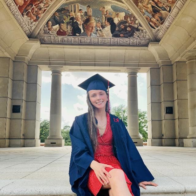 Book Services in Mobile, AL with Bailee J (BAILEE78097)