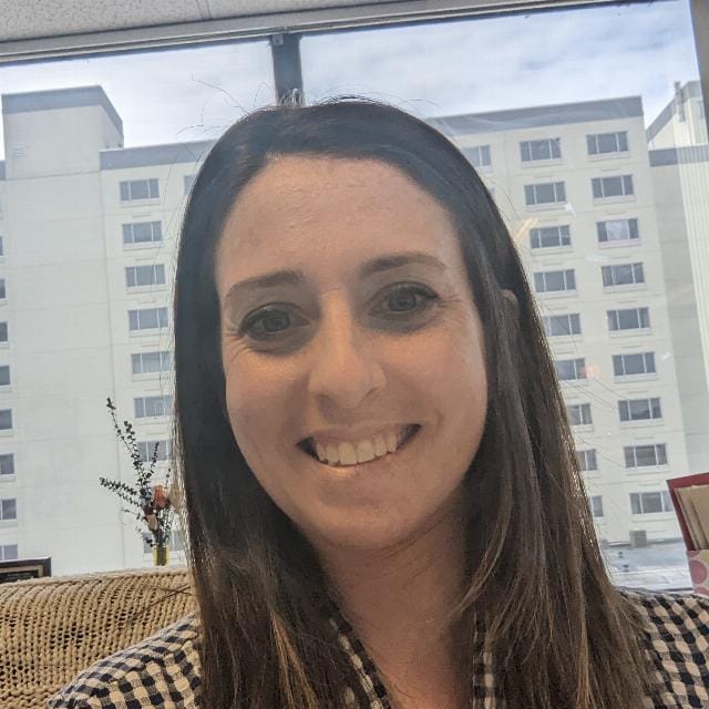 Book Services in Riverside, NJ with Christine W (CHRISTINE08006)