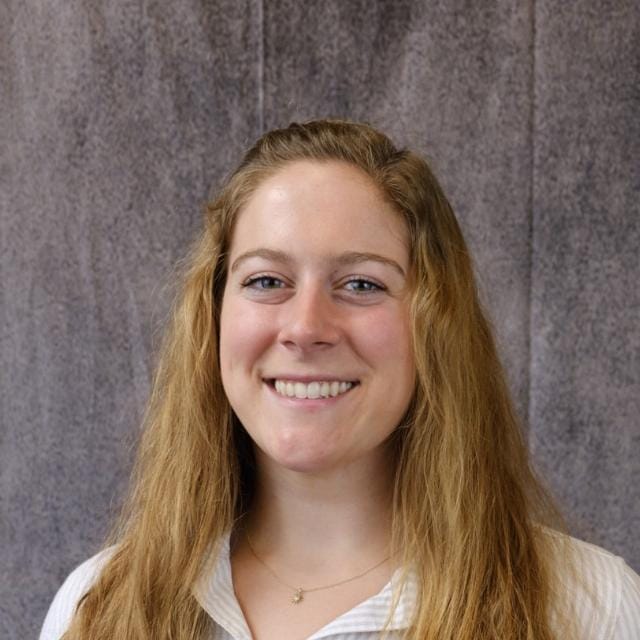 Book Services in Alexandria, VA with Rachel L (RACHEL44750)