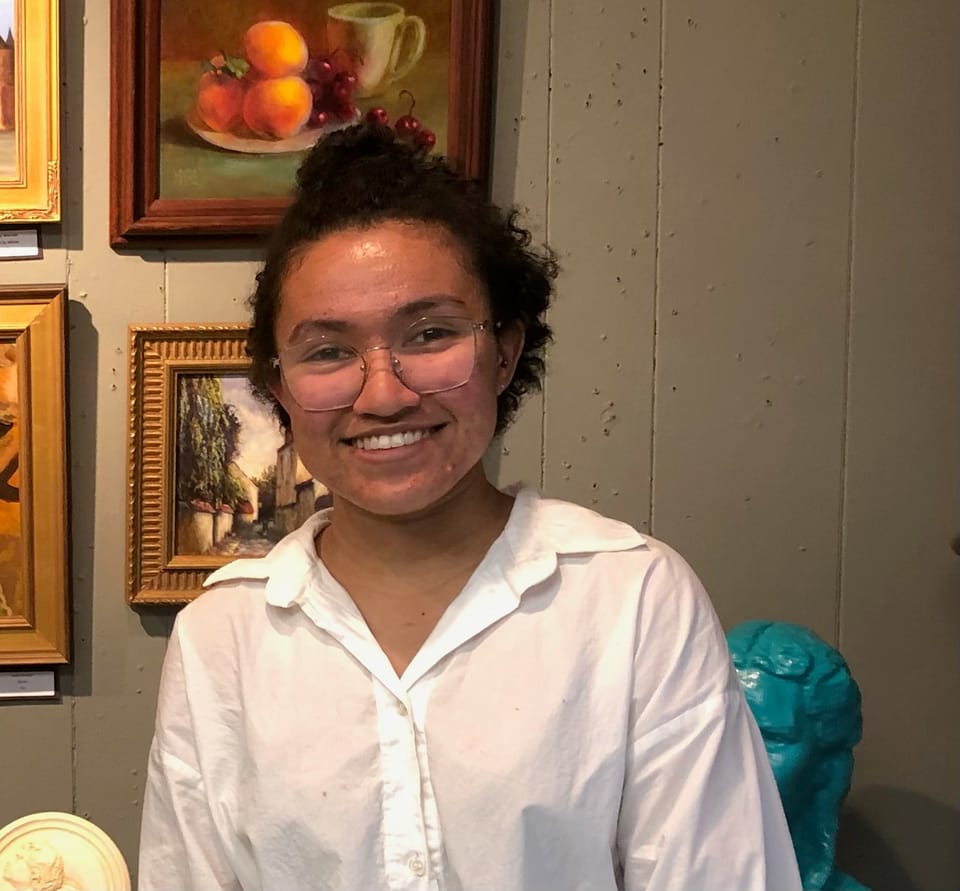 Book Services in Aspen Hill, MD with isabel S (ISABEL88703)